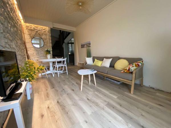 Maison Belle ÉPoque à Royan Avec Terrasse, 200m Plage - Fr-1-494-157 - Royan