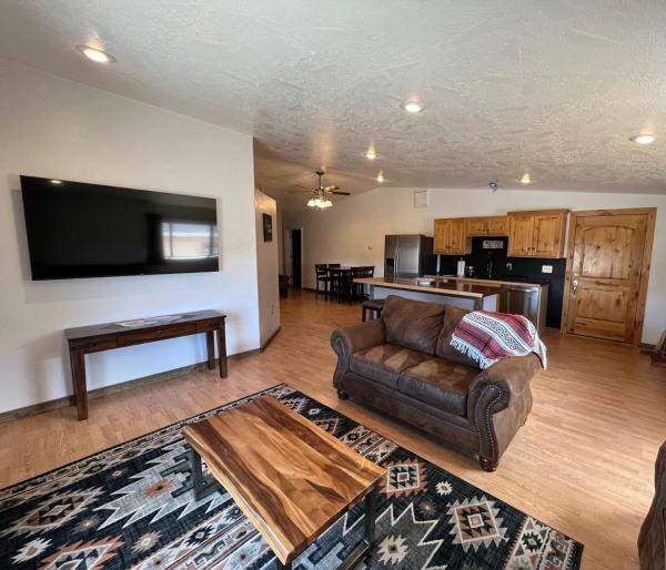 The Snuggle Inn - Torrey, UT