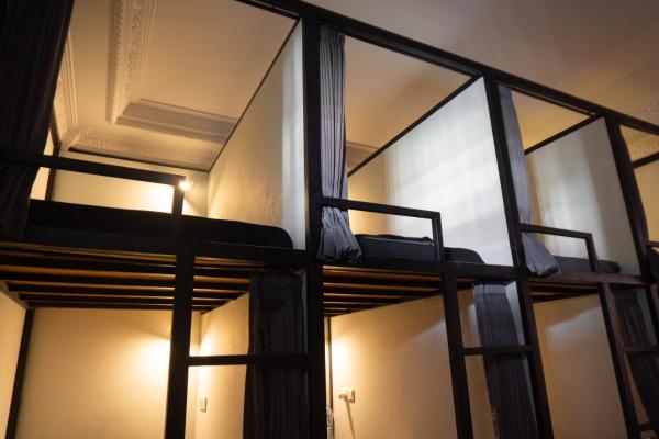 Sunshot Hostel - Kuta