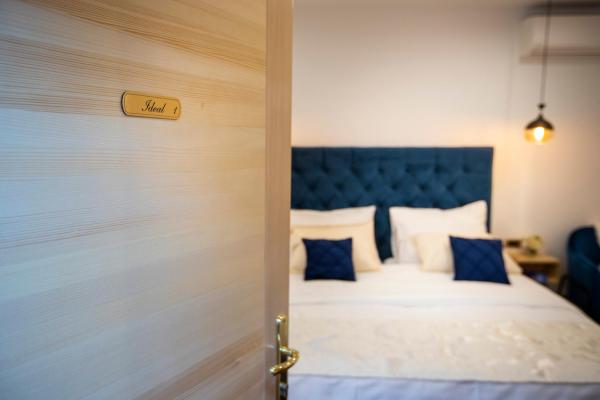 Ideal Rooms #1 - Split