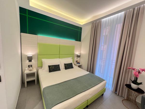 Cinqueterre Behind - La Spezia