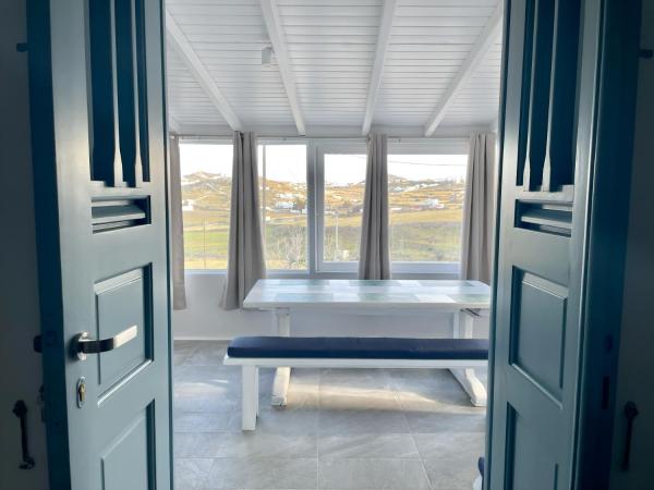 Black Pebble Myconian House - Mykonos