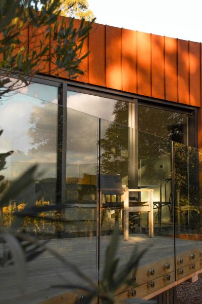 Tussock Hill Vineyard Retreats - Governors Bay