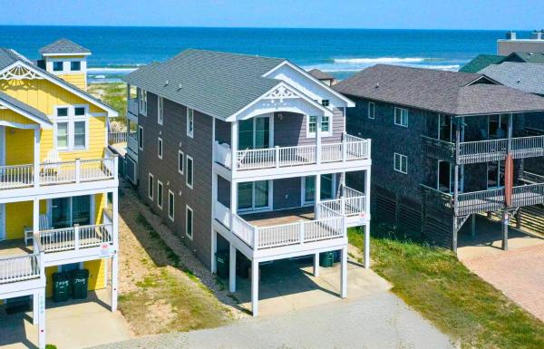 Hidden Treasure - Nags Head Mp 16, Oceanfront, Private Beach Access, Pool, Hot Tub, Pool Table, Pets Ok - Nags Head, NC