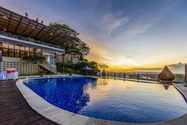 Luxotic Private Villa And Resort - Sanur