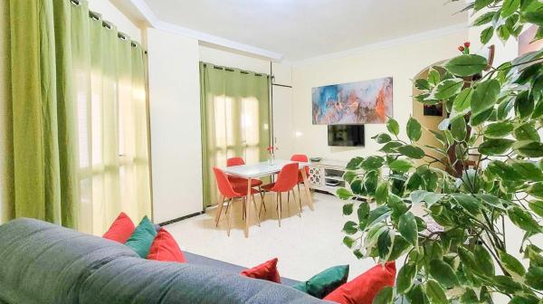 Dimar Un Rincón Para Soñar En Playa Las Canteras - la Grande Canarie