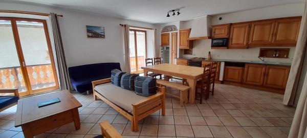 Chambre à Louer à La Nuitée - Lanslebourg-Mont-Cenis