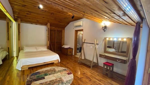 Old Town Cozy Villa In The Heart Of Antalya - Antalya