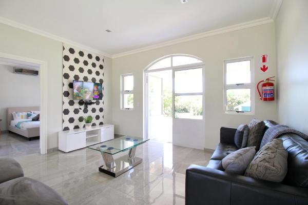 Caribbean 1136 By Top Destinations Rentals - Port Edward