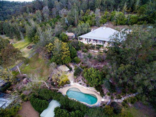 Capers Cottage And Barn Accommodation - 獵人谷