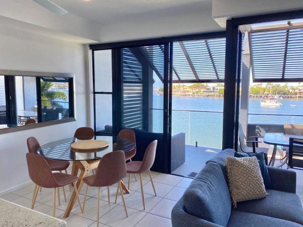 Kirribilli 12 A 3 Bedroom Waterfront Apartment On 2 Levels With Air Conditioning - Mooloolaba
