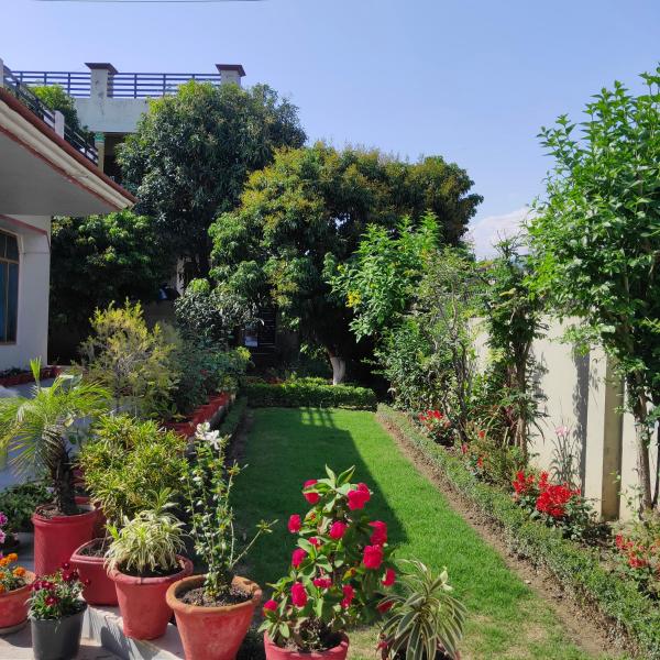 Bora's Homestay - Uttarakhand