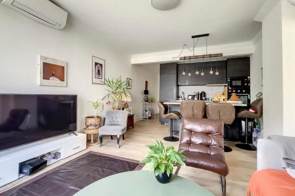 Henri Camille Real Estate- Santiago - 2 Bedrooms Close Croisette - Cannes