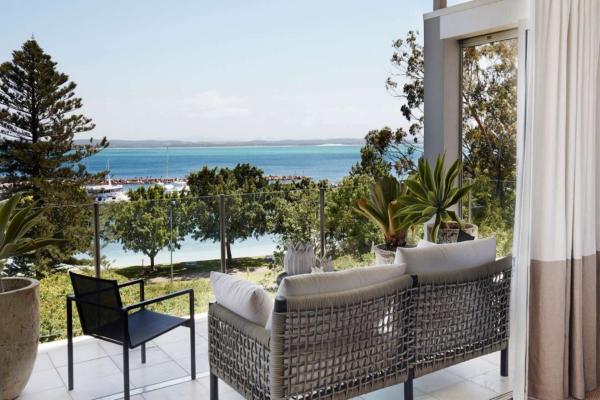 The Waterview, 2 76 Magnus St - Complete Style, Comfort, Luxury And Spectacular Waterviews - Nelson Bay