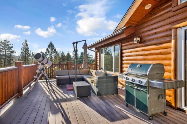 Silver Tip Chalet By Big Bear Vacations Game Tables Ultra Central Cozy Chalet - Big Bear, CA