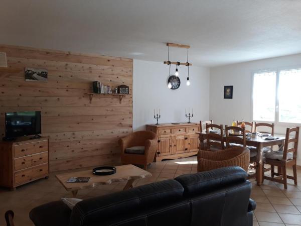 Gîte Avec Jardin, Jeux Pour Enfants Et Terrain De Boules. Idéal Pour Rando Et Vtt! - Fr-1-496-286 - Lorette