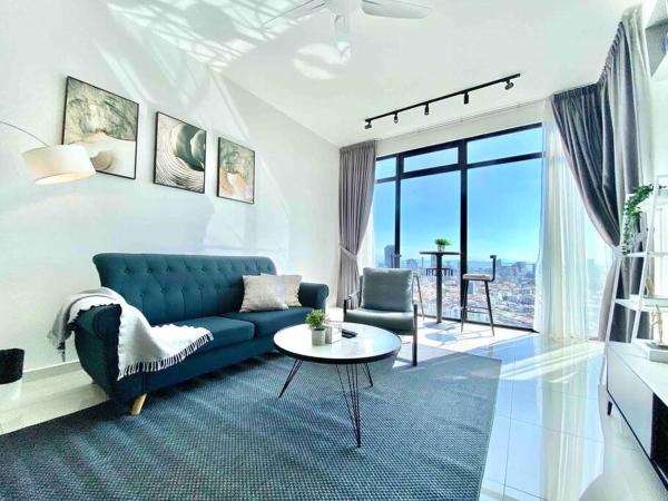Beacon Suites #Seaview #Skypool #4pax #2br2bath - Tanjung Tokong
