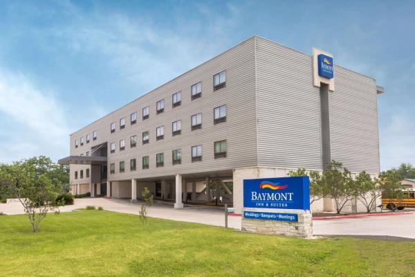 Baymont By Wyndham Columbus - Texas