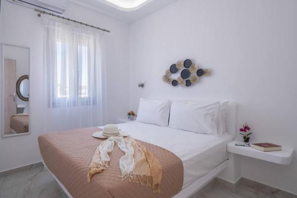 Perissa Secret - Santorini