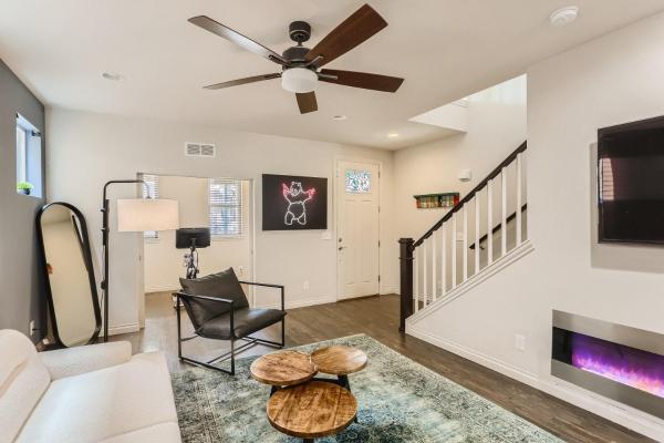 2226 N Washington St - Denver, CO