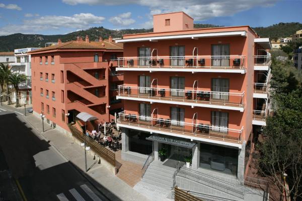 Tossa Beach Center - Costa Brava (Spain)
