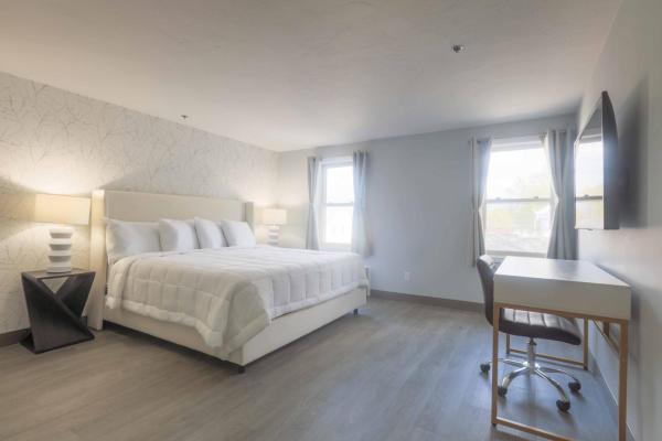 Westborough Inn - Milford, MA