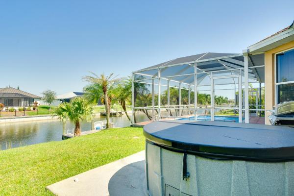 Near Sand And Sun, Cape Coral Home With Private Pool - Fort Myers, FL