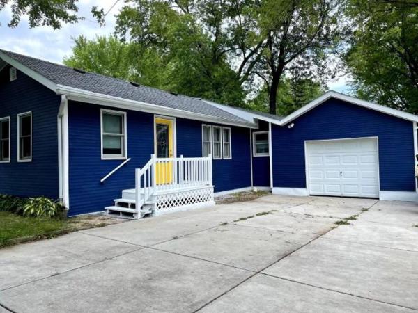 Lake Como Clubhouse - Lake Geneva, WI