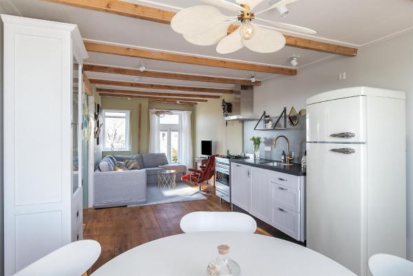 Uniek Verblijf In Herenhuis, Eigen Appartement Op De Tweede Etage Van Ons Huis - Leeuwarden