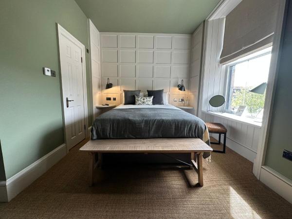 Rooms Above Sugar Boat - Helensburgh, UK