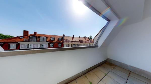 Spacious 4 Bedroom Apartment Near City Center - Aschheim