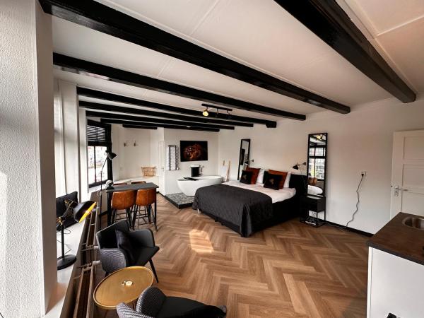 Borrel & Bed Onder Zeil - Zwolle