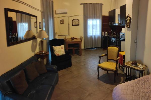 Near Airportand Metropolitan Penelopi Cozy Home - Aéroport d'Athènes Eleftherios Venizelos (ATH)