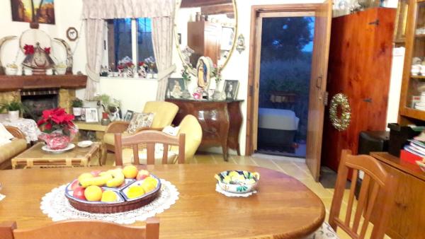 Charming House In Siġġiewi + Jacuzzi - Malta