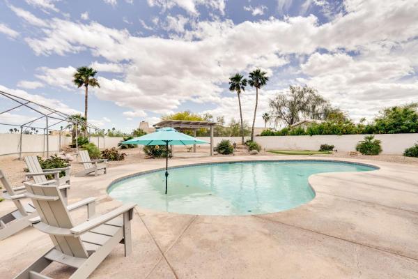 3,000 Sq Ft & Large Yard! 5br Lake Havasu Home - Arizona