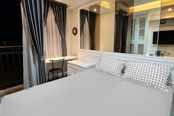 Redliving Apartemen Transpark Cibubur - Ens Room - Cibubur