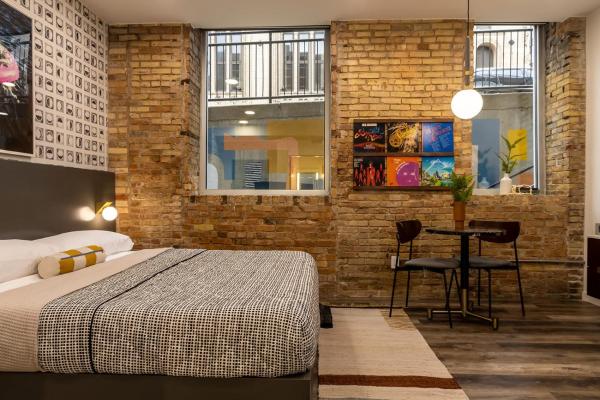 5 King Bed Suites At The Finnley Hotel In Dt Gr - Grand Rapids, MI