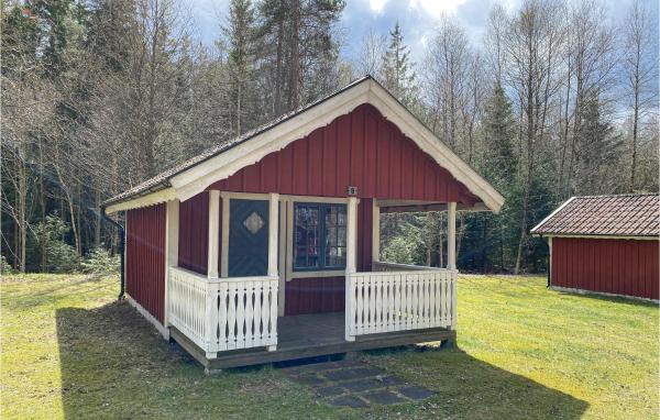 1 Bedroom Nice Home In Jälluntofta - Smålandsstenar