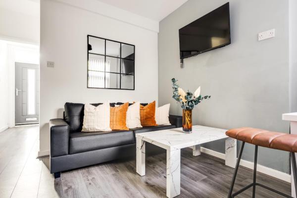 Vichy - Strathcona Suites, Houses In Wavertree - Birkenhead