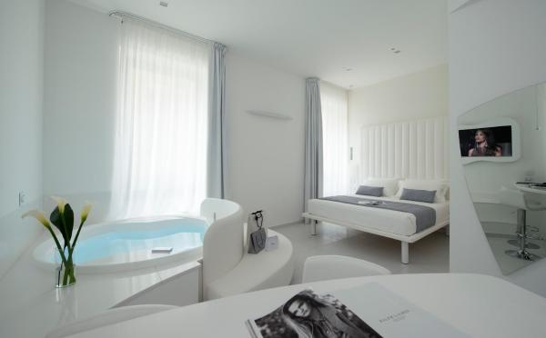 Gatto Bianco Mia Aparthotel -