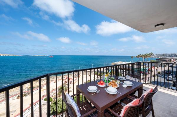 Islet Promenade Seafront Apartment With Large Corner Terrace By Getawaysmalta - Malte