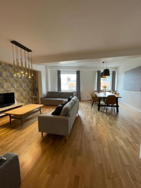 Boutique Apartments - Old Town 120m2 - Private Underground Parking - - 브로츠와프