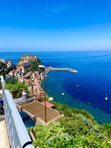 Blue Jolie - Bagnara Calabra