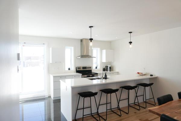 Le Citadin - Maison Neuve Moderne & Ensoleillée - Québec, Kanada