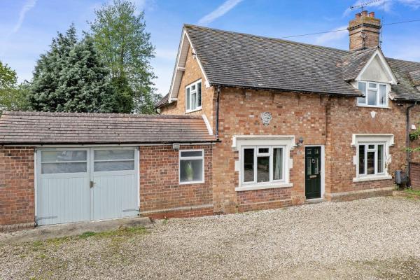 Wheelbarrow Cottage - Broadway