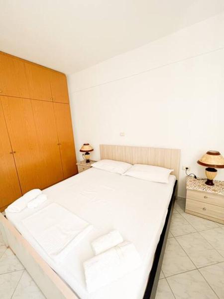 Garden Villa Sarande Apt-1 - サランダ