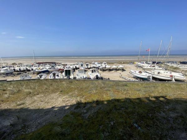 Appartement Rdc Face à La Mer Avec Balcon Et Parking Privatif - Fr-1-672-26 - Merlimont