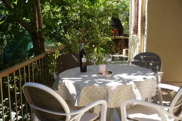 Apartment Marin Trogir - Seget Vranjica