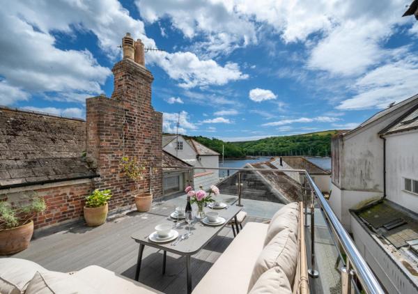 Pont View - Fowey