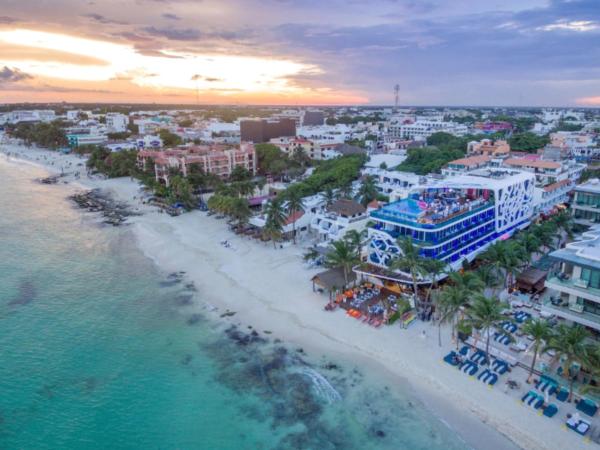 The Carmen Hotel - Ocean Front - Playa del Carmen